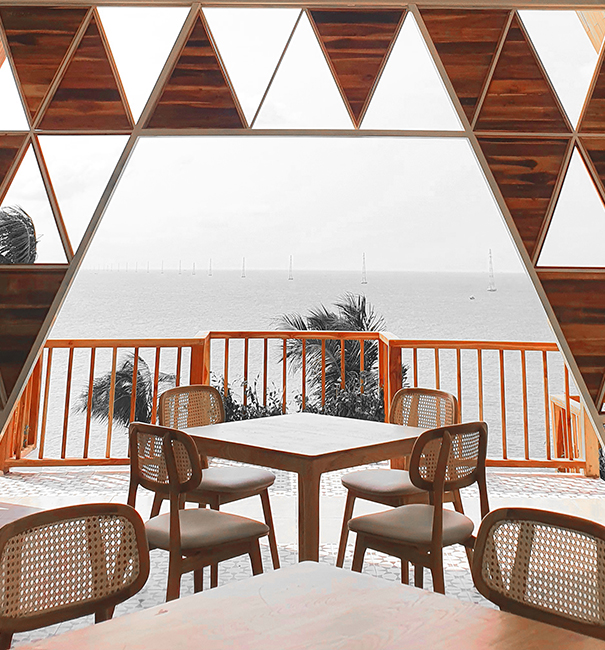 Ocean Restaurant - Fly Up Resort