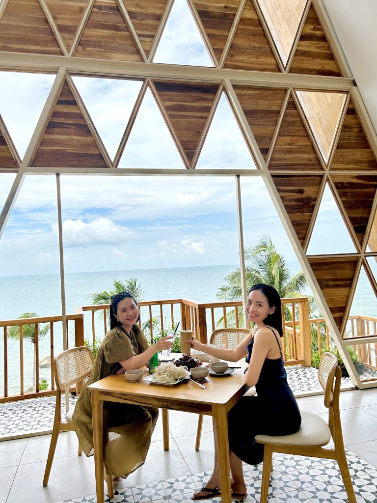 Nhà Hàng Đại Dương - Fly Up Resort